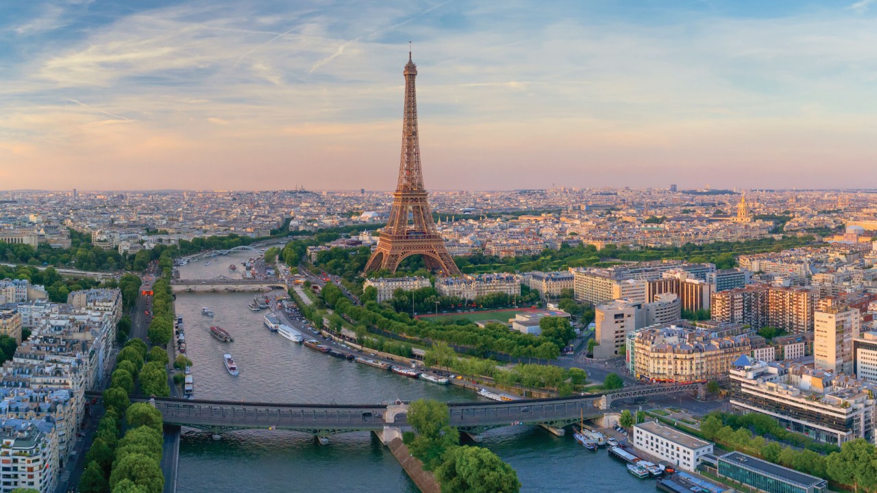 Everything You Always Wanted to Know About Experts but Never Dared to Ask